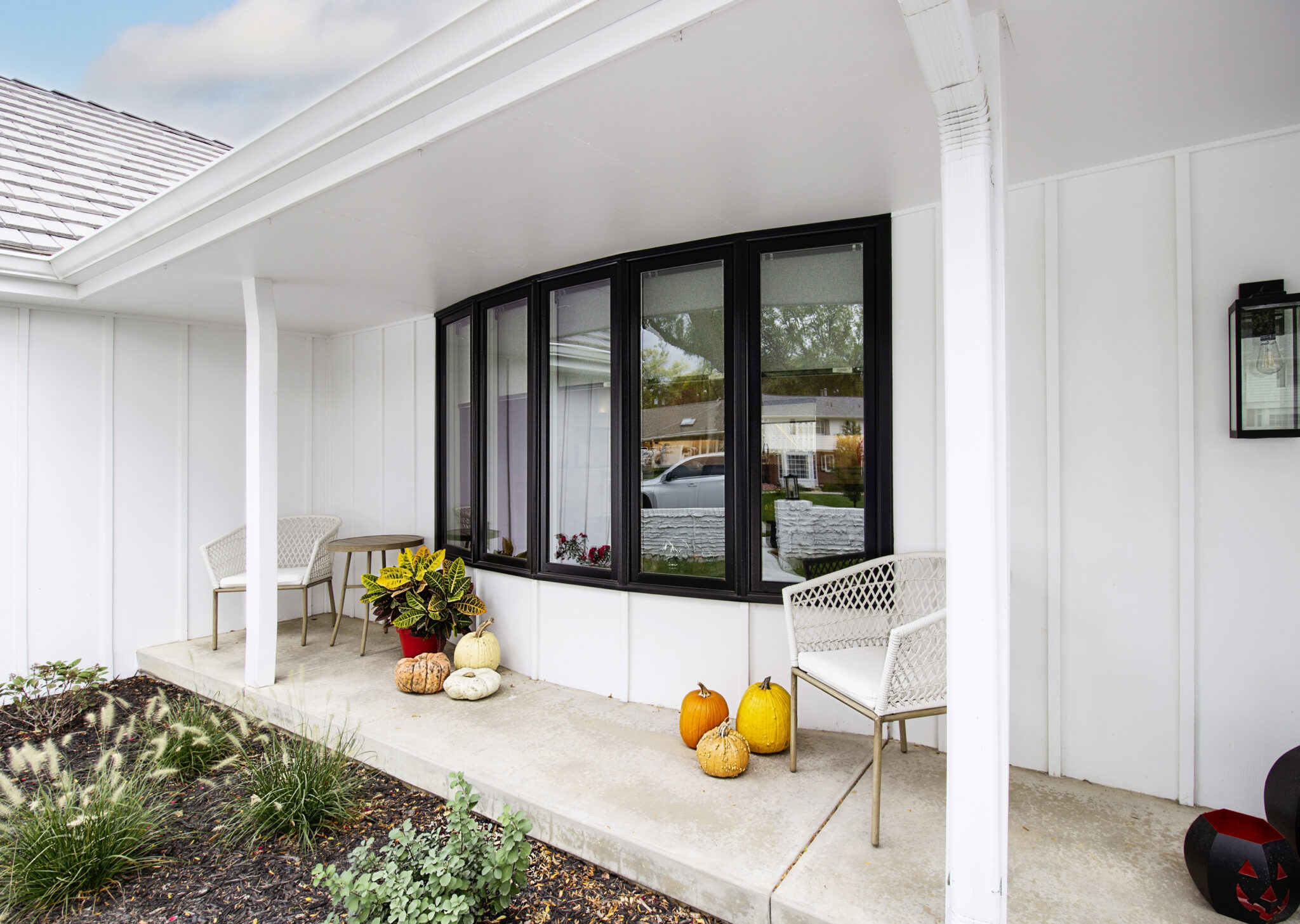 Revamp Your Ranch Home: Exterior Makeover Ideas - Pella Windows & Doors ...